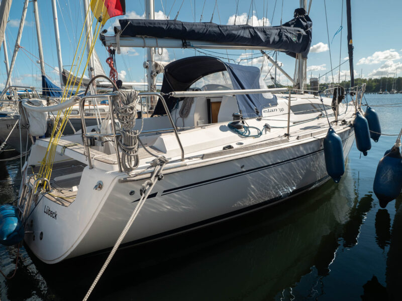 Elan 340 - Bootsmaklerei