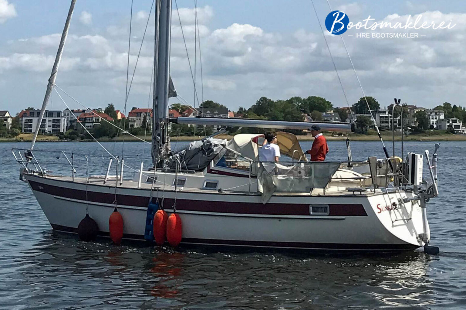 Najad 360 - Bootsmaklerei